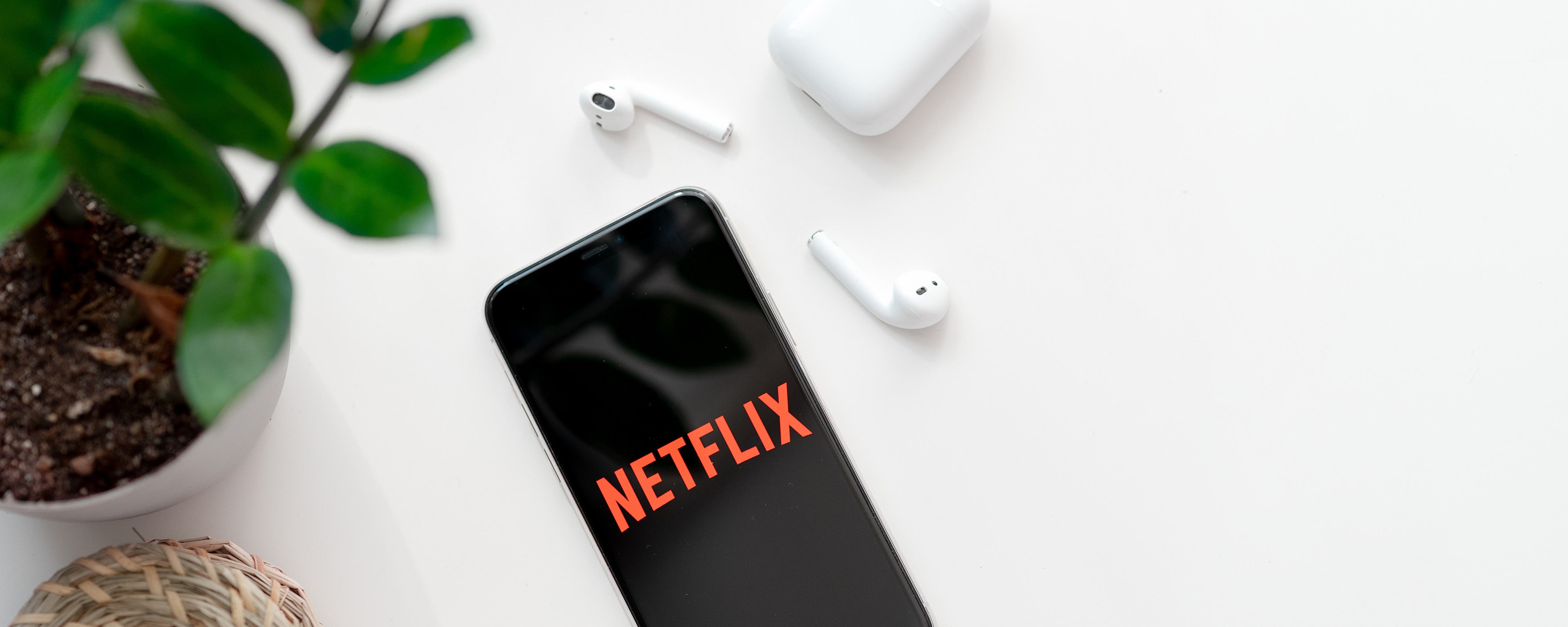 Bluetooth, Wi-Fi & AirPlay: Streaming Methods Compared