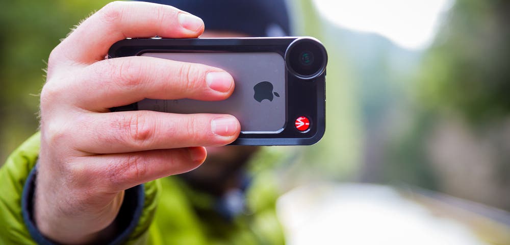 How To Use The IPhone Camera Lock Screen Shortcut In IOS 10 how-to-use-the-iphone-camera-lock-screen-shortcut-in-ios-10