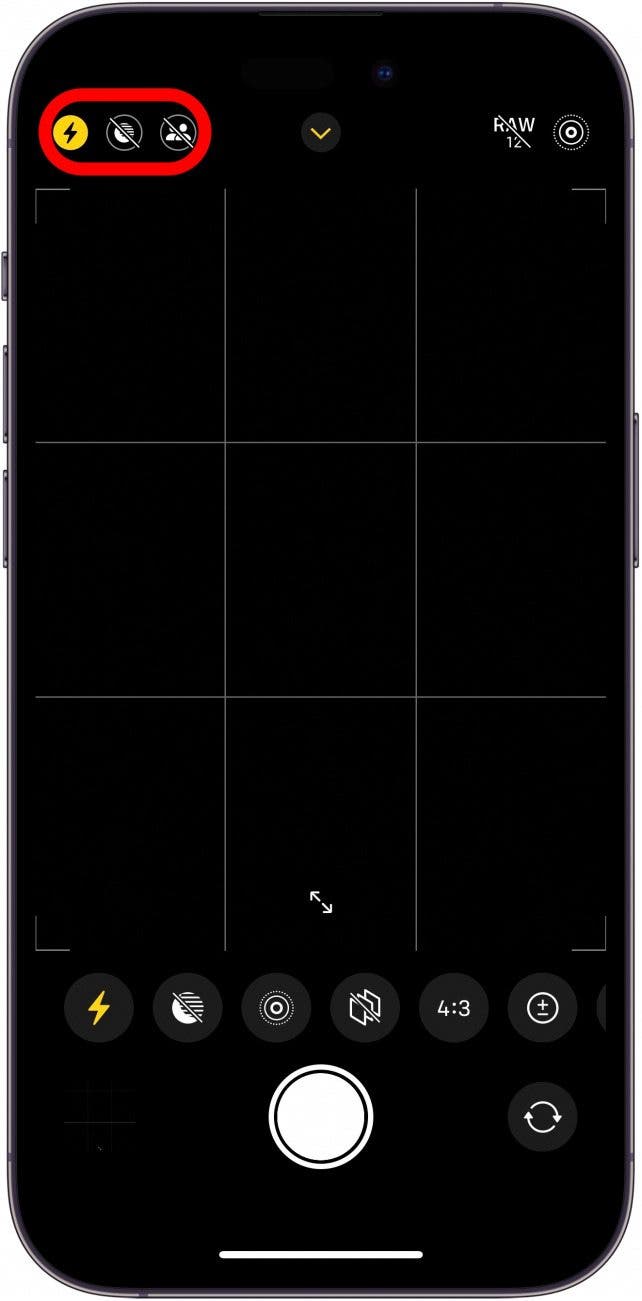Quickly Turn Selfie Flash On & Off on iPhone