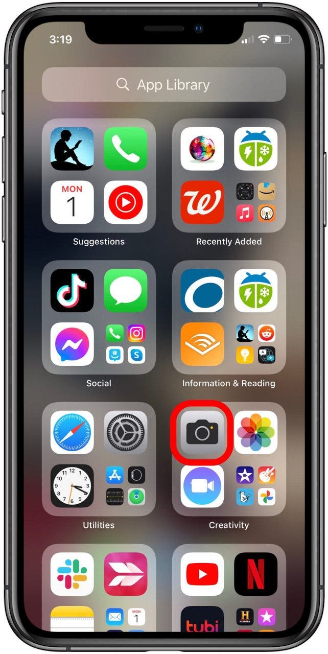 How to Take Panoramic Pictures on iPhone & iPad